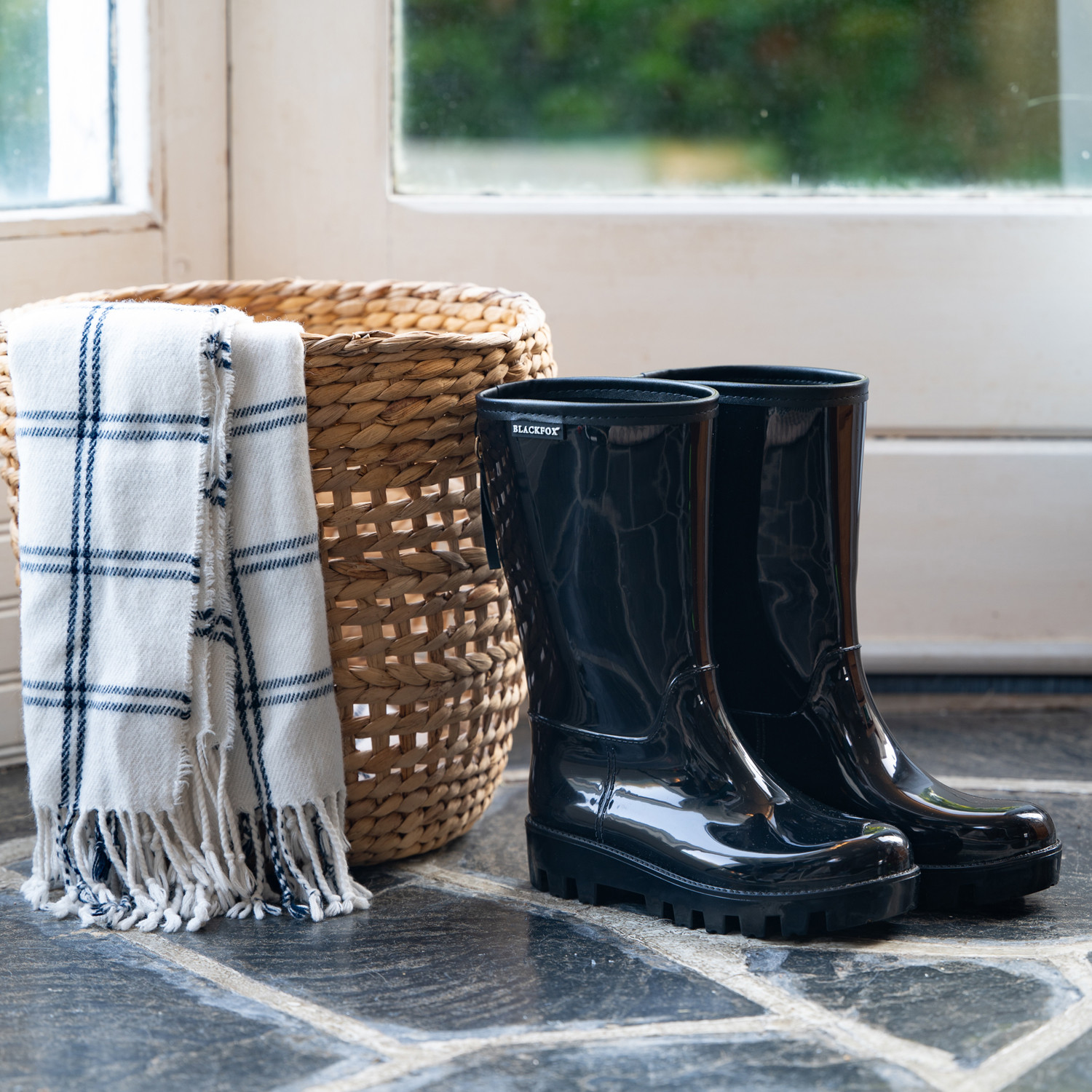 JENNIE Ankle Boots: Style & Durability for Every Adventure